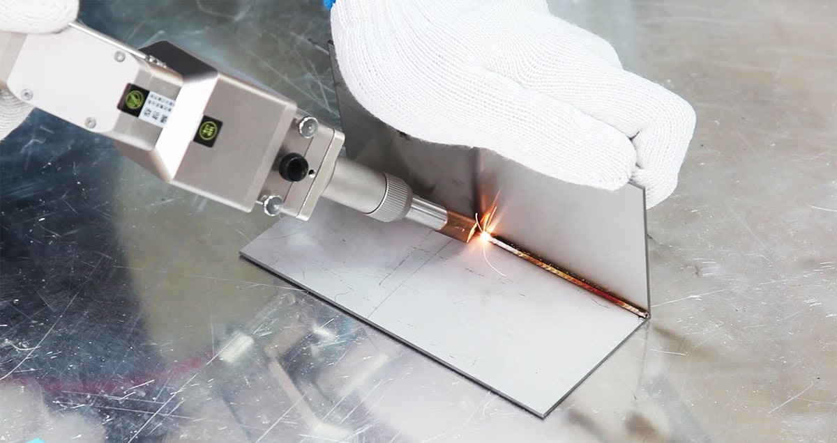 How to Use Handheld Fiber Laser Welding Machine